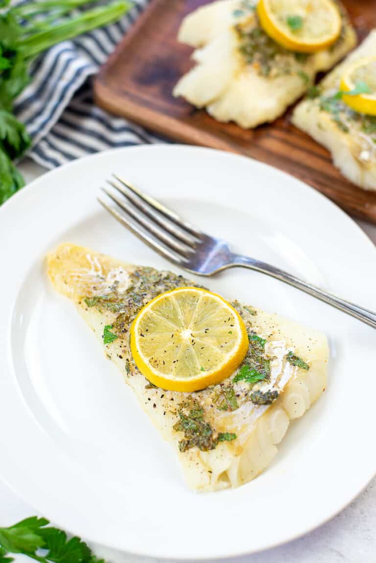 Lemon Baked Cod Recipe - perfect for a quick weeknight meal!